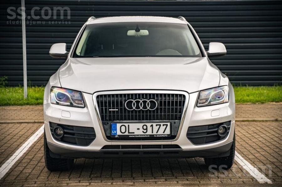 Pelēks Audi Q5 2009 Rīga, ar dzinēja tilpumu 3.00 L un nobraukumu 238 tūkst. km par 7990 €, foto 3 vietnē AUTOMOTO.COM.LV