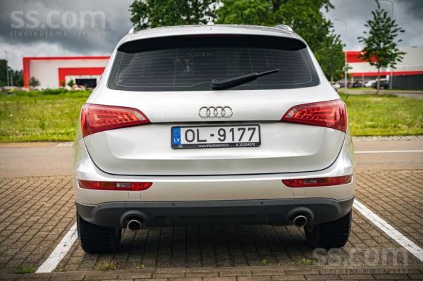 Grey Audi Q5 2009 in Riga, with an engine capacity of 3.00 L and mileage of 238 thousand km for 7990 €, photo 5 on AUTOMOTO.COM.LV