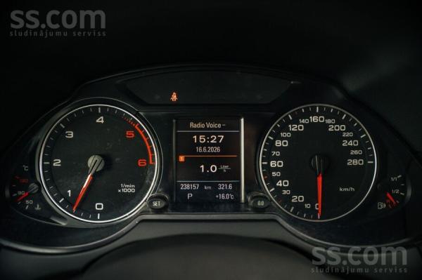 Grey Audi Q5 2009 in Riga, with an engine capacity of 3.00 L and mileage of 238 thousand km for 7990 €, photo 10 on AUTOMOTO.COM.LV
