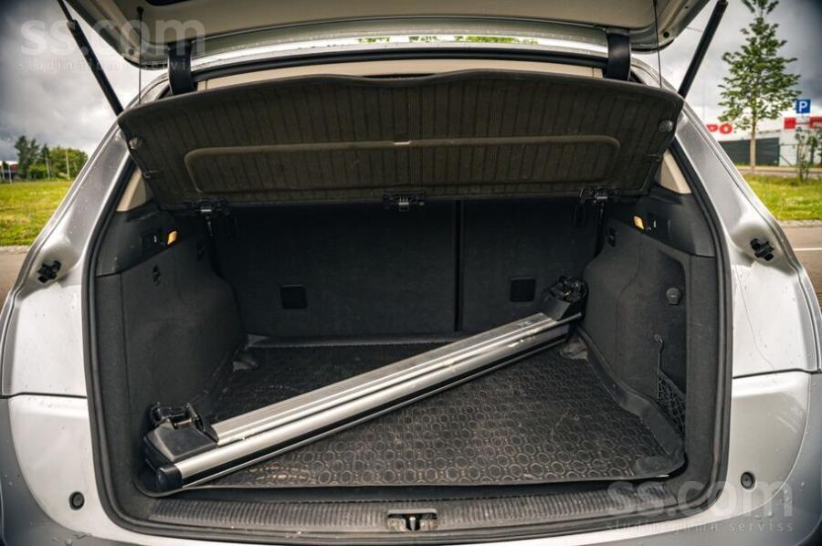 Pelēks Audi Q5 2009 Rīga, ar dzinēja tilpumu 3.00 L un nobraukumu 238 tūkst. km par 7990 €, foto 17 vietnē AUTOMOTO.COM.LV