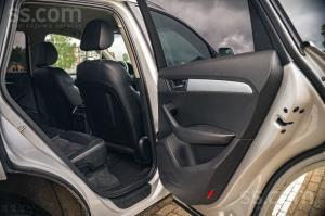 Pelēks Audi Q5 2009 Rīga, ar dzinēja tilpumu 3.00 L un nobraukumu 238 tūkst. km par 7990 €, foto 19 vietnē AUTOMOTO.COM.LV