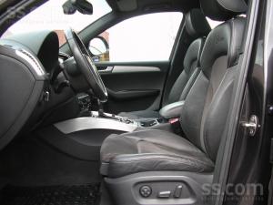 Grey Audi Q5 2009 in Riga, with an engine capacity of 3.00 L and mileage of 0 thousand km for 10750 €, photo 21 on AUTOMOTO.COM.LV
