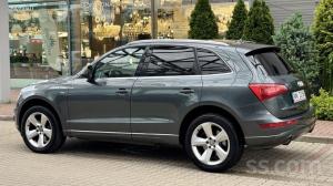 Grey Audi Q5 2009 in Riga, with an engine capacity of 3.00 L and mileage of 356 thousand km for 8600 €, photo 3 on AUTOMOTO.COM.LV