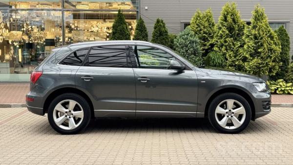 Grey Audi Q5 2009 in Riga, with an engine capacity of 3.00 L and mileage of 356 thousand km for 8600 €, photo 5 on AUTOMOTO.COM.LV
