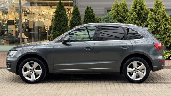Grey Audi Q5 2009 in Riga, with an engine capacity of 3.00 L and mileage of 356 thousand km for 8600 €, photo 6 on AUTOMOTO.COM.LV