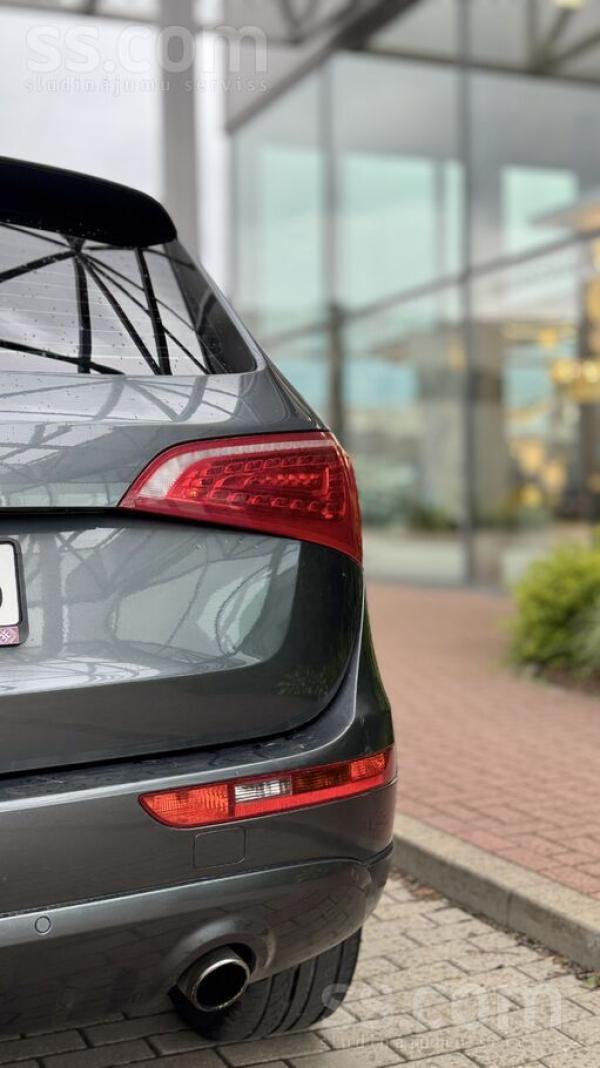 Grey Audi Q5 2009 in Riga, with an engine capacity of 3.00 L and mileage of 356 thousand km for 8600 €, photo 8 on AUTOMOTO.COM.LV