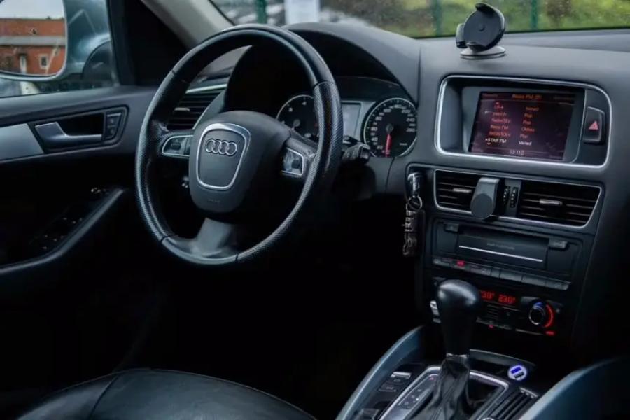 Серый Ауди Ку 5 2009 в Гробиня, объемом двигателя 3.00 л и пробегом 270 тыс. км за 10350 €, фото 16 на AUTOMOTO.COM.LV