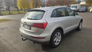 Grey Audi Q5 2009 in Riga, with an engine capacity of 2.00 L and mileage of 220 thousand km for 8550 €, photo 6 on AUTOMOTO.COM.LV