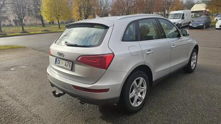 Grey Audi Q5 2009 in Riga, with an engine capacity of 2.00 L and mileage of 220 thousand km for 8550 €, photo 6 on AUTOMOTO.COM.LV