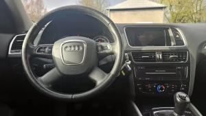 Grey Audi Q5 2009 in Riga, with an engine capacity of 2.00 L and mileage of 220 thousand km for 8550 €, photo 14 on AUTOMOTO.COM.LV