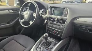 Grey Audi Q5 2009 in Riga, with an engine capacity of 2.00 L and mileage of 220 thousand km for 8550 €, photo 21 on AUTOMOTO.COM.LV