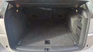 Grey Audi Q5 2009 in Riga, with an engine capacity of 2.00 L and mileage of 220 thousand km for 8550 €, photo 24 on AUTOMOTO.COM.LV