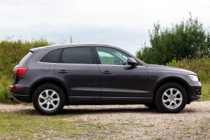 Pelēks Audi Q5 2009 Rīga, ar dzinēja tilpumu 2.00 L un nobraukumu 260 tūkst. km par 10995 €, foto 8 vietnē AUTOMOTO.COM.LV
