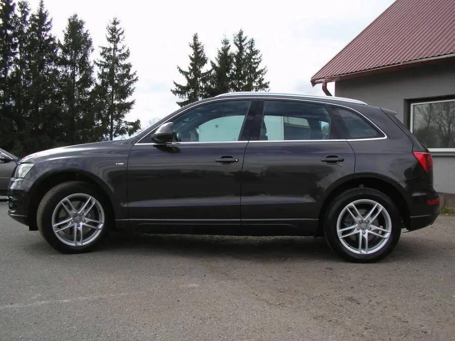 Pelēks Audi Q5 2009 Sigulda, ar dzinēja tilpumu 3.00 L un nobraukumu 263 tūkst. km par 9650 €, foto 9 vietnē AUTOMOTO.COM.LV