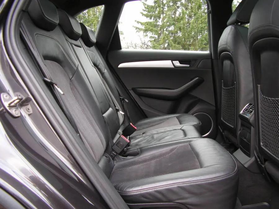 Pelēks Audi Q5 2009 Sigulda, ar dzinēja tilpumu 3.00 L un nobraukumu 263 tūkst. km par 9650 €, foto 28 vietnē AUTOMOTO.COM.LV