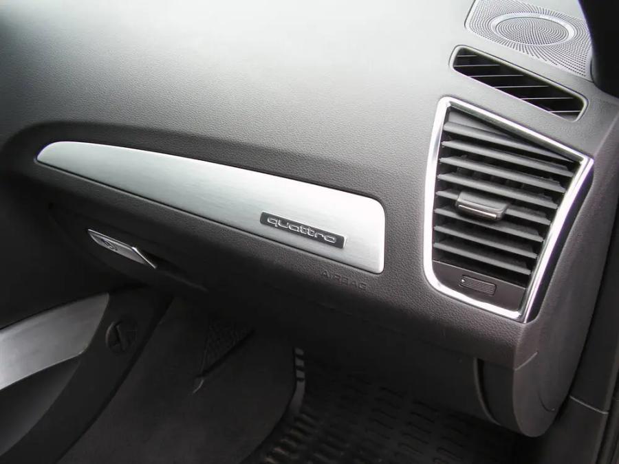Pelēks Audi Q5 2009 Sigulda, ar dzinēja tilpumu 3.00 L un nobraukumu 263 tūkst. km par 9650 €, foto 33 vietnē AUTOMOTO.COM.LV