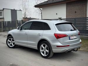 Pelēks Audi Q5 2009 Jelgava, ar dzinēja tilpumu 3.00 L un nobraukumu 307 tūkst. km par 8250 €, foto 3 vietnē AUTOMOTO.COM.LV