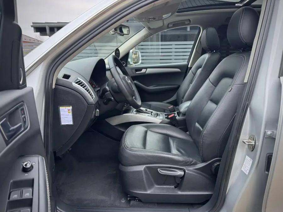 Pelēks Audi Q5 2009 Jelgava, ar dzinēja tilpumu 3.00 L un nobraukumu 307 tūkst. km par 8250 €, foto 10 vietnē AUTOMOTO.COM.LV