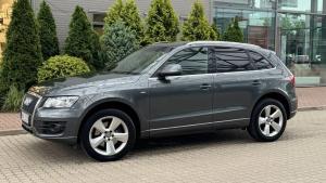 Grey Audi Q5 2009 in Riga, with an engine capacity of 3.00 L and mileage of 356 thousand km for 8600 €, photo  on AUTOMOTO.COM.LV