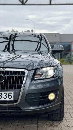 Grey Audi Q5 2009 in Riga, with an engine capacity of 3.00 L and mileage of 356 thousand km for 8600 €, photo 33 on AUTOMOTO.COM.LV
