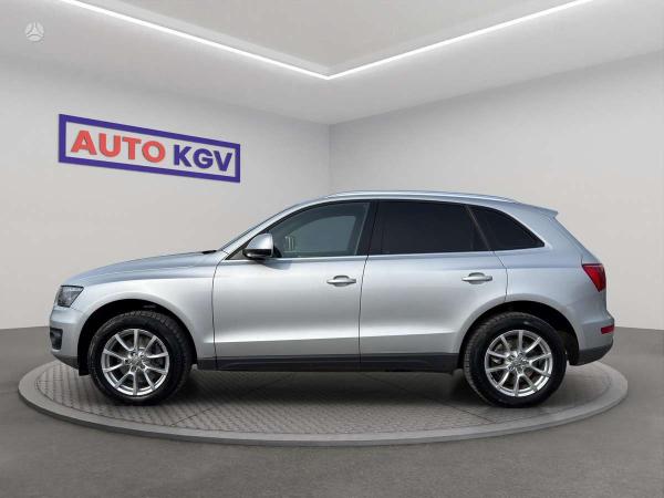 Grey Audi Q5 2009 in Kaunas, with an engine capacity of 3.00 L and mileage of 285 thousand km for 8999 €, photo 2 on AUTOMOTO.COM.LV