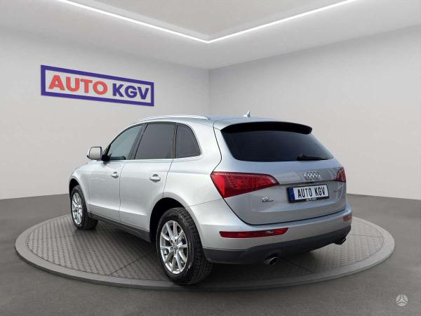Grey Audi Q5 2009 in Kaunas, with an engine capacity of 3.00 L and mileage of 285 thousand km for 8999 €, photo 3 on AUTOMOTO.COM.LV