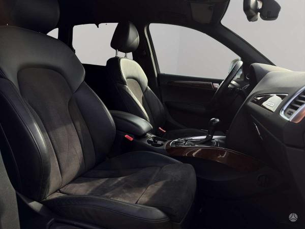 Grey Audi Q5 2009 in Kaunas, with an engine capacity of 3.00 L and mileage of 285 thousand km for 8999 €, photo 8 on AUTOMOTO.COM.LV