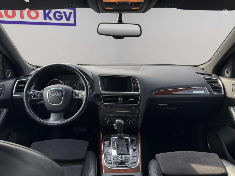 Grey Audi Q5 2009 in Kaunas, with an engine capacity of 3.00 L and mileage of 285 thousand km for 8999 €, photo 13 on AUTOMOTO.COM.LV