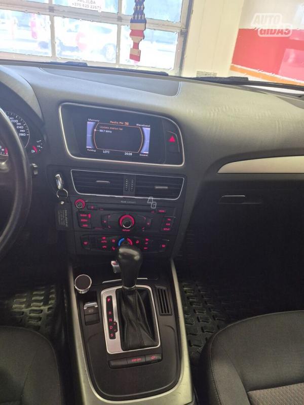 Pelēks Audi Q5 2009 Radviliškis, ar dzinēja tilpumu 2.00 L un nobraukumu 349 tūkst. km par 6700 €, foto 10 vietnē AUTOMOTO.COM.LV