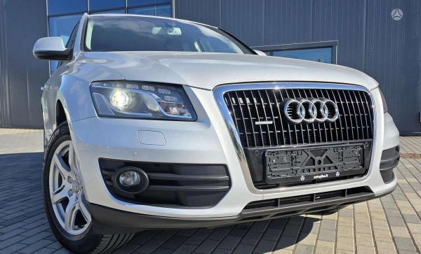 Grey Audi Q5 2009 in Siauliai, with an engine capacity of 2.97 L and mileage of 260 thousand km for 7950 €, photo 4 on AUTOMOTO.COM.LV