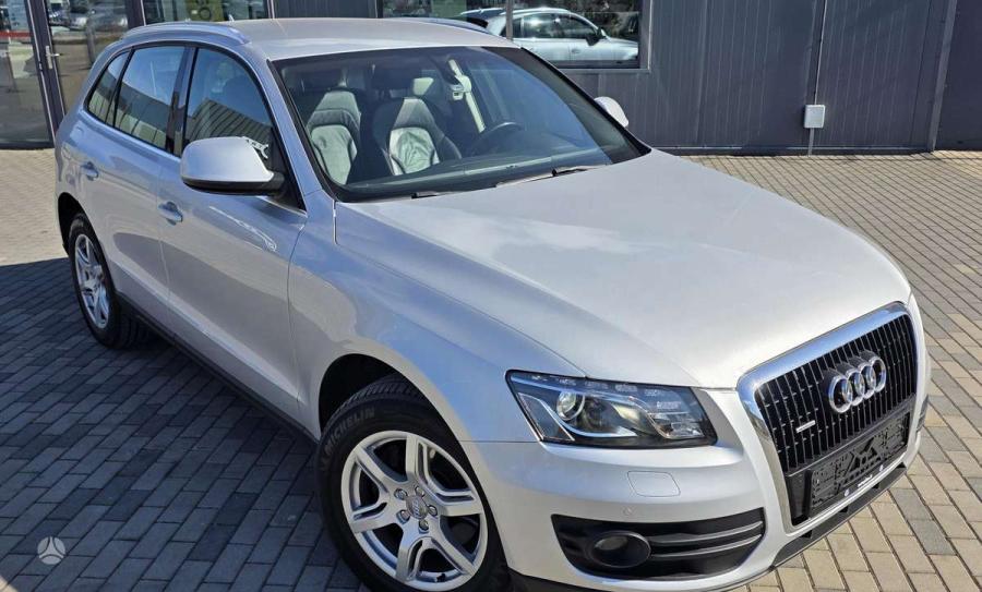 Pelēks Audi Q5 2009 Šauļi, ar dzinēja tilpumu 2.97 L un nobraukumu 260 tūkst. km par 7950 €, foto 7 vietnē AUTOMOTO.COM.LV