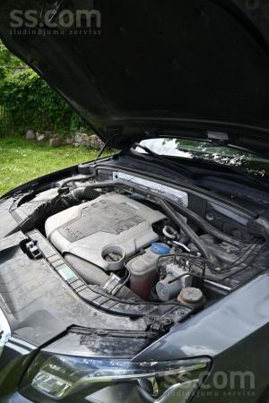 Grey Audi Q5 2009 in Cesis, with an engine capacity of 3.00 L and mileage of 335 thousand km for 8500 €, photo 6 on AUTOMOTO.COM.LV