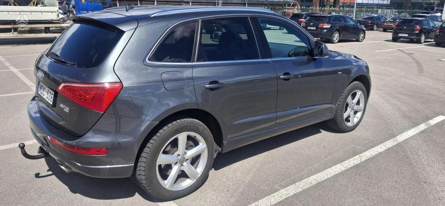 Pelēks Audi Q5 2009 Šauļi, ar dzinēja tilpumu 3.00 L un nobraukumu 258 tūkst. km par 5600 €, foto 6 vietnē AUTOMOTO.COM.LV
