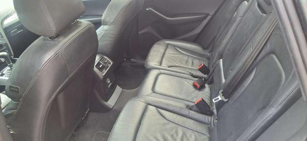 Grey Audi Q5 2009 in Siauliai, with an engine capacity of 3.00 L and mileage of 258 thousand km for 5600 €, photo 8 on AUTOMOTO.COM.LV