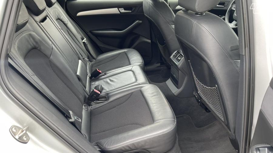 Grey Audi Q5 2009 in Marijampole, with an engine capacity of 3.00 L and mileage of 265 thousand km for 8850 €, photo 13 on AUTOMOTO.COM.LV