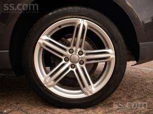 Grey Audi Q5 2009 in Liepaja, with an engine capacity of 2.00 L and mileage of 228 thousand km for 9250 €, photo 10 on AUTOMOTO.COM.LV