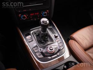 Grey Audi Q5 2009 in Liepaja, with an engine capacity of 2.00 L and mileage of 228 thousand km for 9250 €, photo 21 on AUTOMOTO.COM.LV