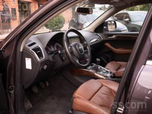 Grey Audi Q5 2009 in Liepaja, with an engine capacity of 2.00 L and mileage of 228 thousand km for 9250 €, photo 23 on AUTOMOTO.COM.LV