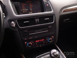 Grey Audi Q5 2009 in Liepaja, with an engine capacity of 2.00 L and mileage of 228 thousand km for 9250 €, photo 26 on AUTOMOTO.COM.LV