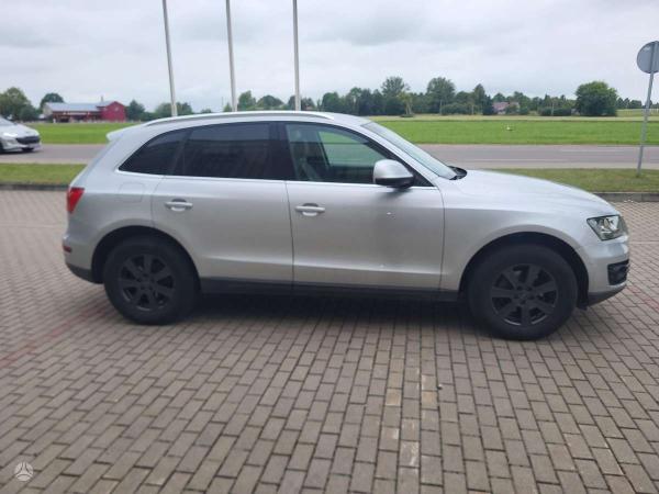 Grey Audi Q5 2009 in Raseiniai, with an engine capacity of 1.97 L and mileage of 287 thousand km for 5499 €, photo 5 on AUTOMOTO.COM.LV