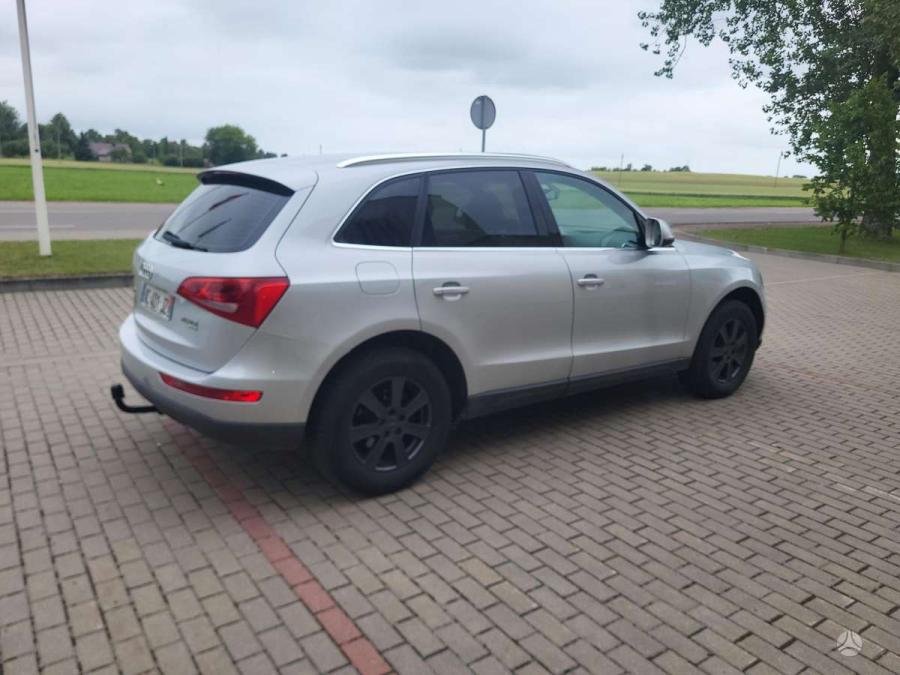 Pelēks Audi Q5 2009 Raseiniai, ar dzinēja tilpumu 1.97 L un nobraukumu 287 tūkst. km par 5499 €, foto 7 vietnē AUTOMOTO.COM.LV