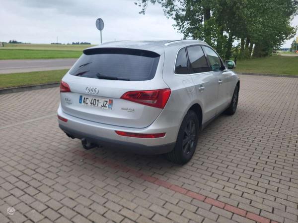 Grey Audi Q5 2009 in Raseiniai, with an engine capacity of 1.97 L and mileage of 287 thousand km for 5499 €, photo 7 on AUTOMOTO.COM.LV