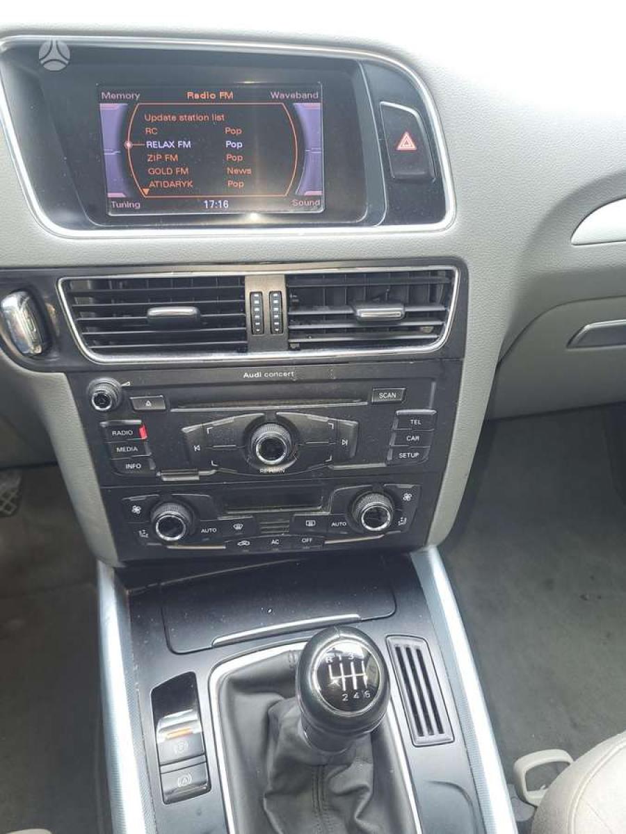 Pelēks Audi Q5 2009 Raseiniai, ar dzinēja tilpumu 1.97 L un nobraukumu 287 tūkst. km par 5499 €, foto 18 vietnē AUTOMOTO.COM.LV