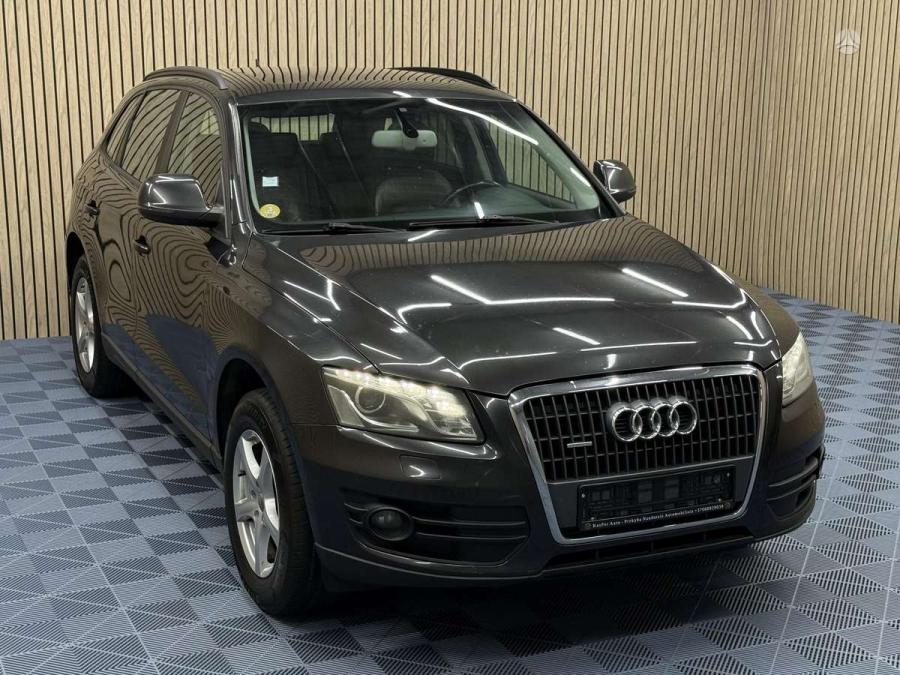 Pelēks Audi Q5 2009 Marijampole, ar dzinēja tilpumu 1.97 L un nobraukumu 290 tūkst. km par 8900 €, foto 10 vietnē AUTOMOTO.COM.LV