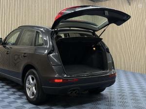 Pelēks Audi Q5 2009 Marijampole, ar dzinēja tilpumu 1.97 L un nobraukumu 290 tūkst. km par 8900 €, foto 14 vietnē AUTOMOTO.COM.LV