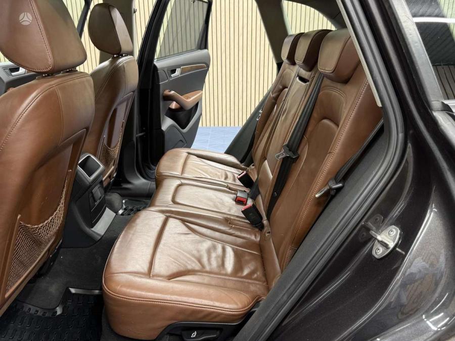 Pelēks Audi Q5 2009 Marijampole, ar dzinēja tilpumu 1.97 L un nobraukumu 290 tūkst. km par 8900 €, foto 19 vietnē AUTOMOTO.COM.LV