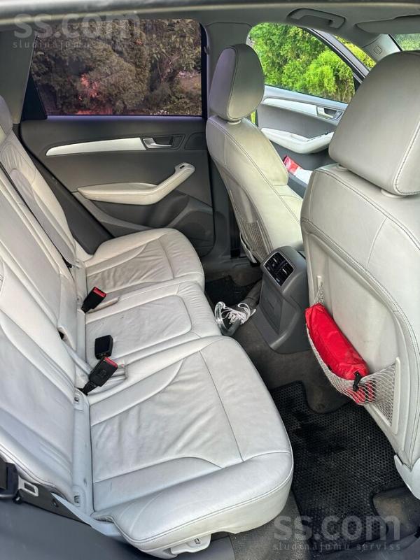 Pelēks Audi Q5 2009 Cēsis, ar dzinēja tilpumu 3.00 L un nobraukumu 500 tūkst. km par 5900 €, foto 9 vietnē AUTOMOTO.COM.LV