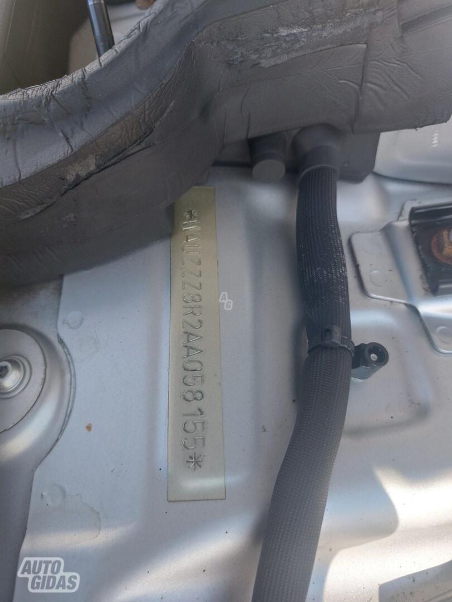 Pelēks Audi Q5 2009 Panevēža, ar dzinēja tilpumu 3.00 L un nobraukumu 392 tūkst. km par 6500 €, foto 8 vietnē AUTOMOTO.COM.LV