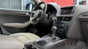 Grey Audi Q5 2009 in Riga, with an engine capacity of 3.00 L and mileage of 321 thousand km for 6950 €, photo 12 on AUTOMOTO.COM.LV