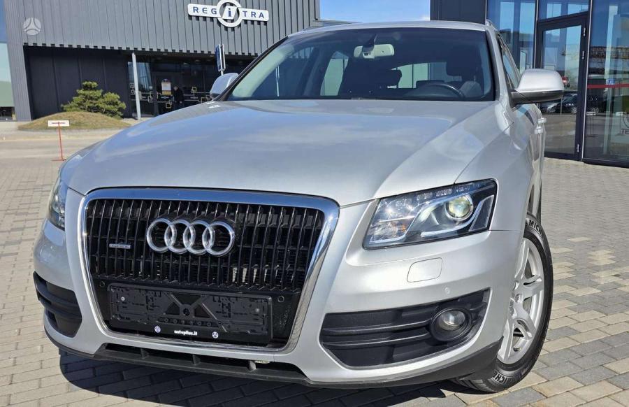 Grey Audi Q5 2009 in Siauliai, with an engine capacity of 2.97 L and mileage of 280 thousand km for 7650 €, photo 8 on AUTOMOTO.COM.LV